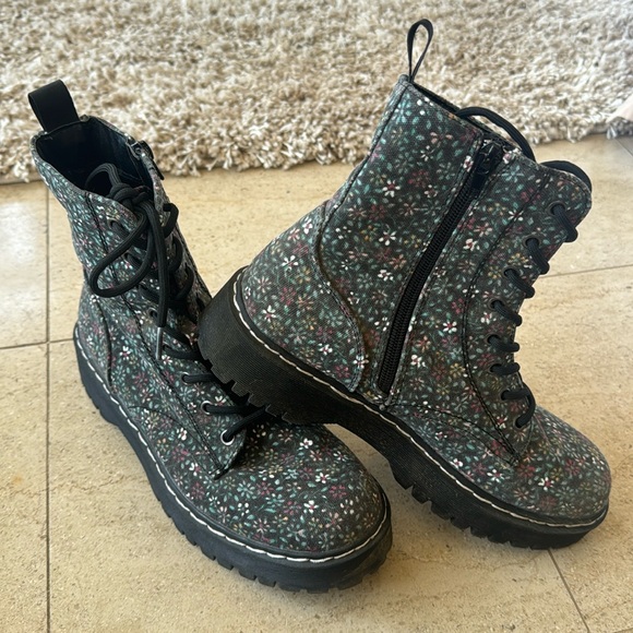 Sincerly Jules | Shoes | Sincerely Jules Harley Biker Combat Boots ...